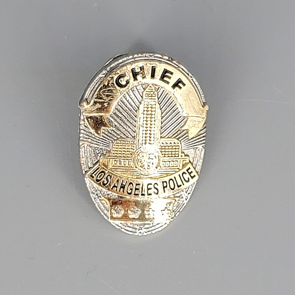 unbranded | Accessories | Los Angeles Police Chief Badge Lapel Pin Lapd ...